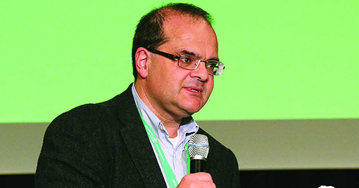 Paul Nathanail receives Environment Medal